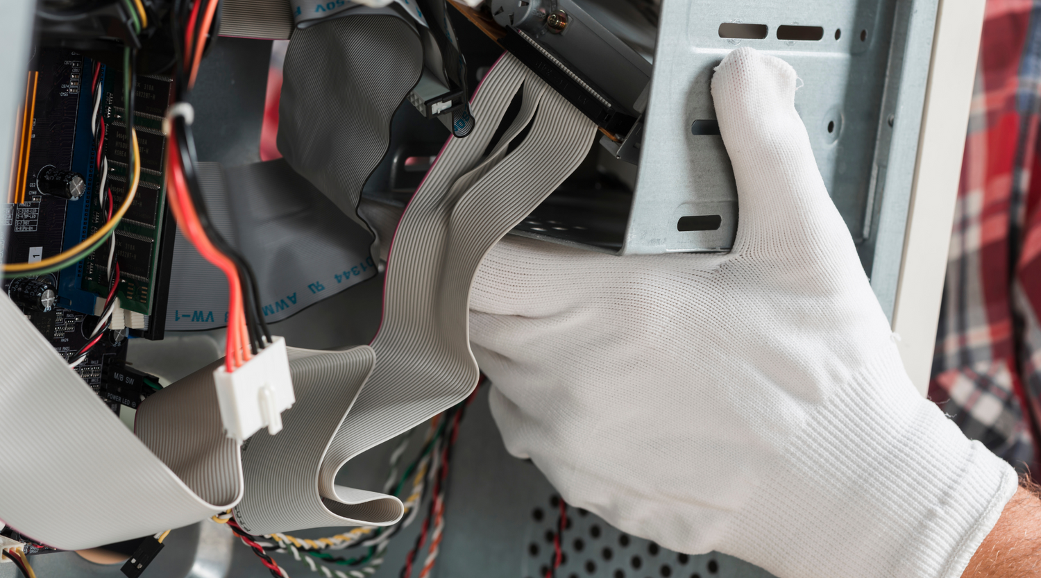 A Guide to Cleaning Electrical Connections | TRADESAFE